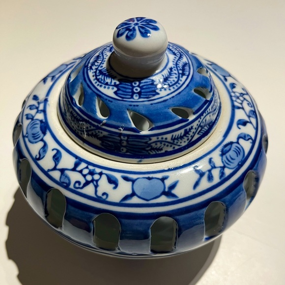 Accents | Vintage Incense Pot Potpourri Pot Chinoiserie Hand Painted ...
